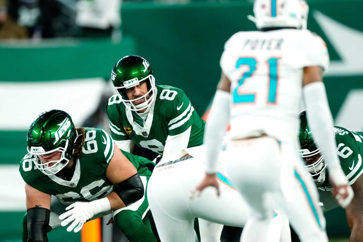 Could newest Rams assistant coach be a signal at a possible reunion ...