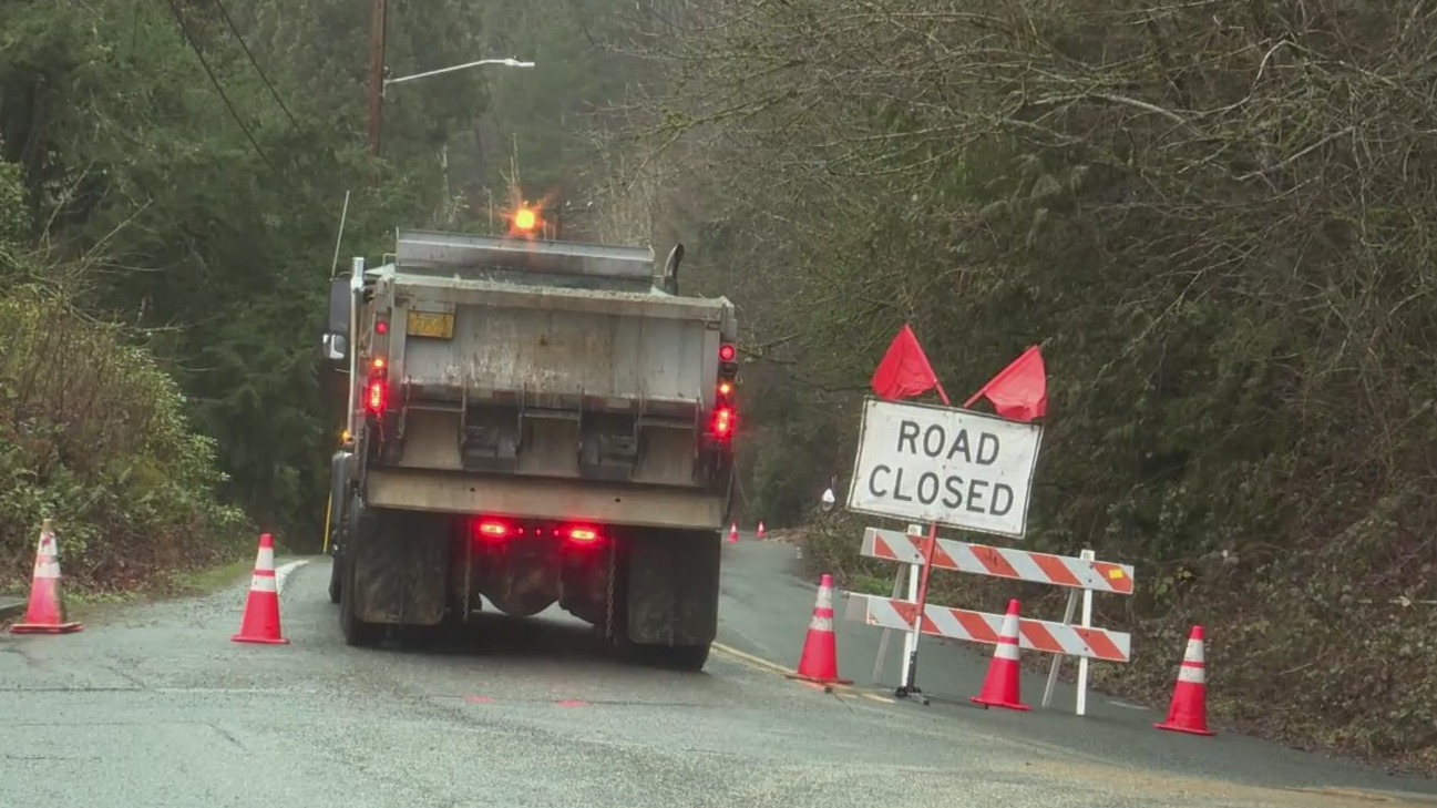 Heavy rains close roads, flood streets in metro, around Oregon