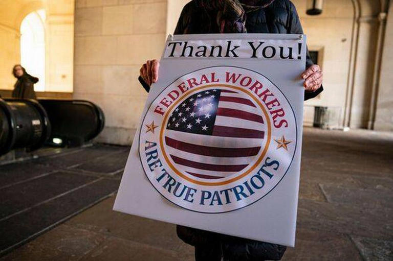 Elon Musk's DOGE email to federal staff sparks warning about 'malign ...