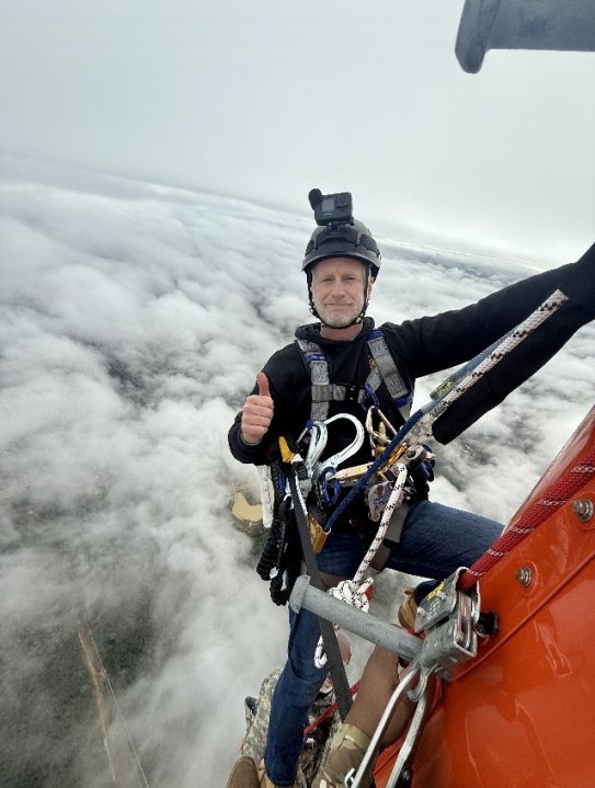 FCC chairman climbs WKRG broadcast tower to highlight, promote industry