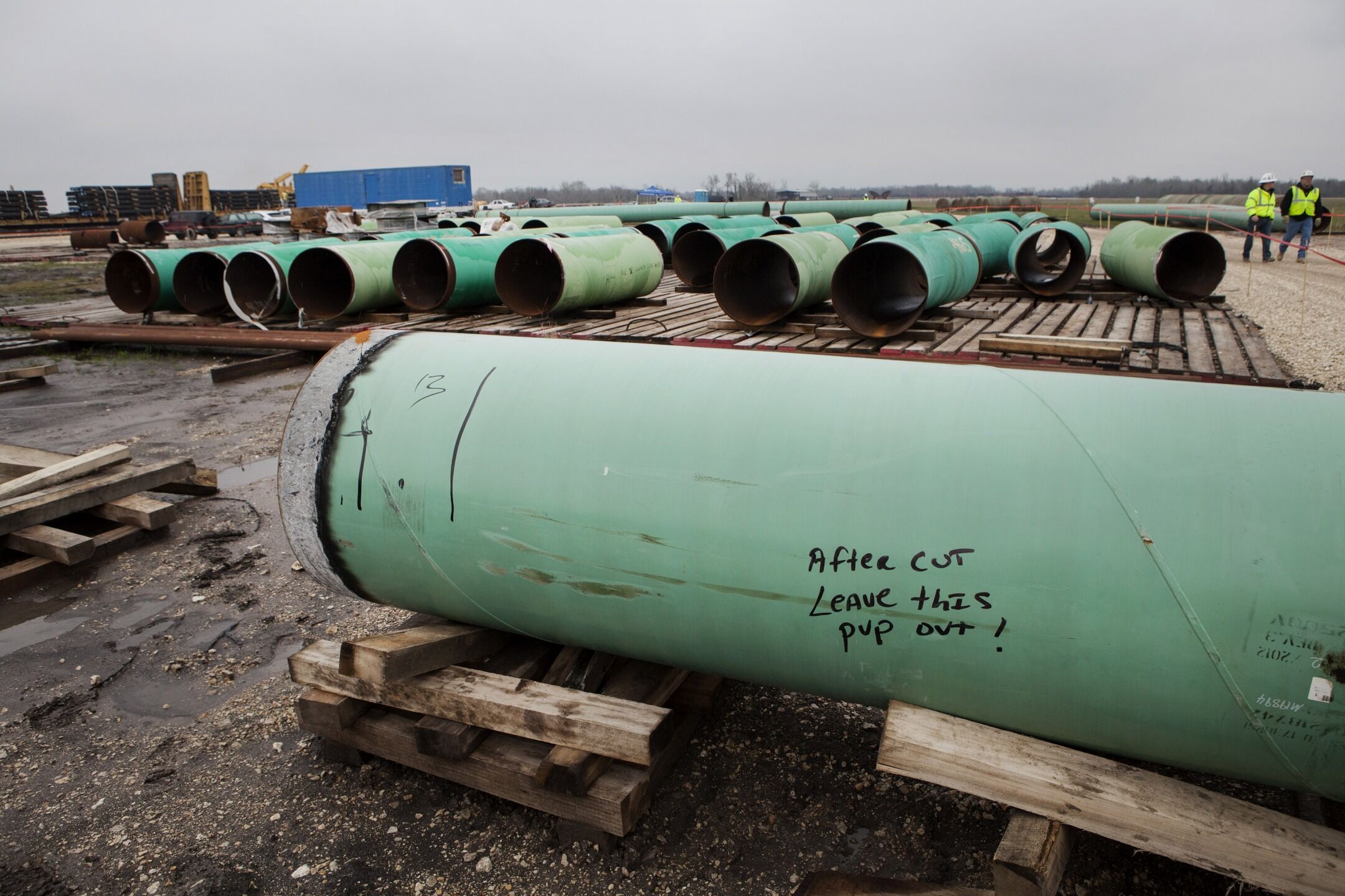 Trump Wants Canada’s Keystone XL Oil Pipeline Built ‘Now’
