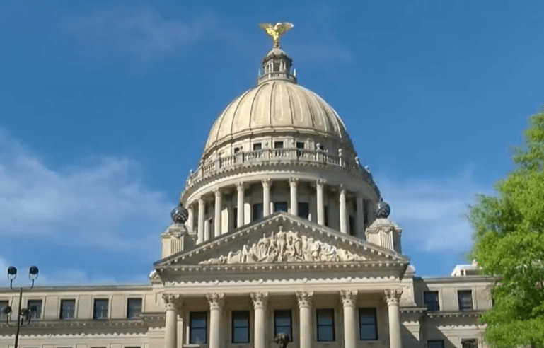 Mississippi Senate passes $538 million tax cut bill