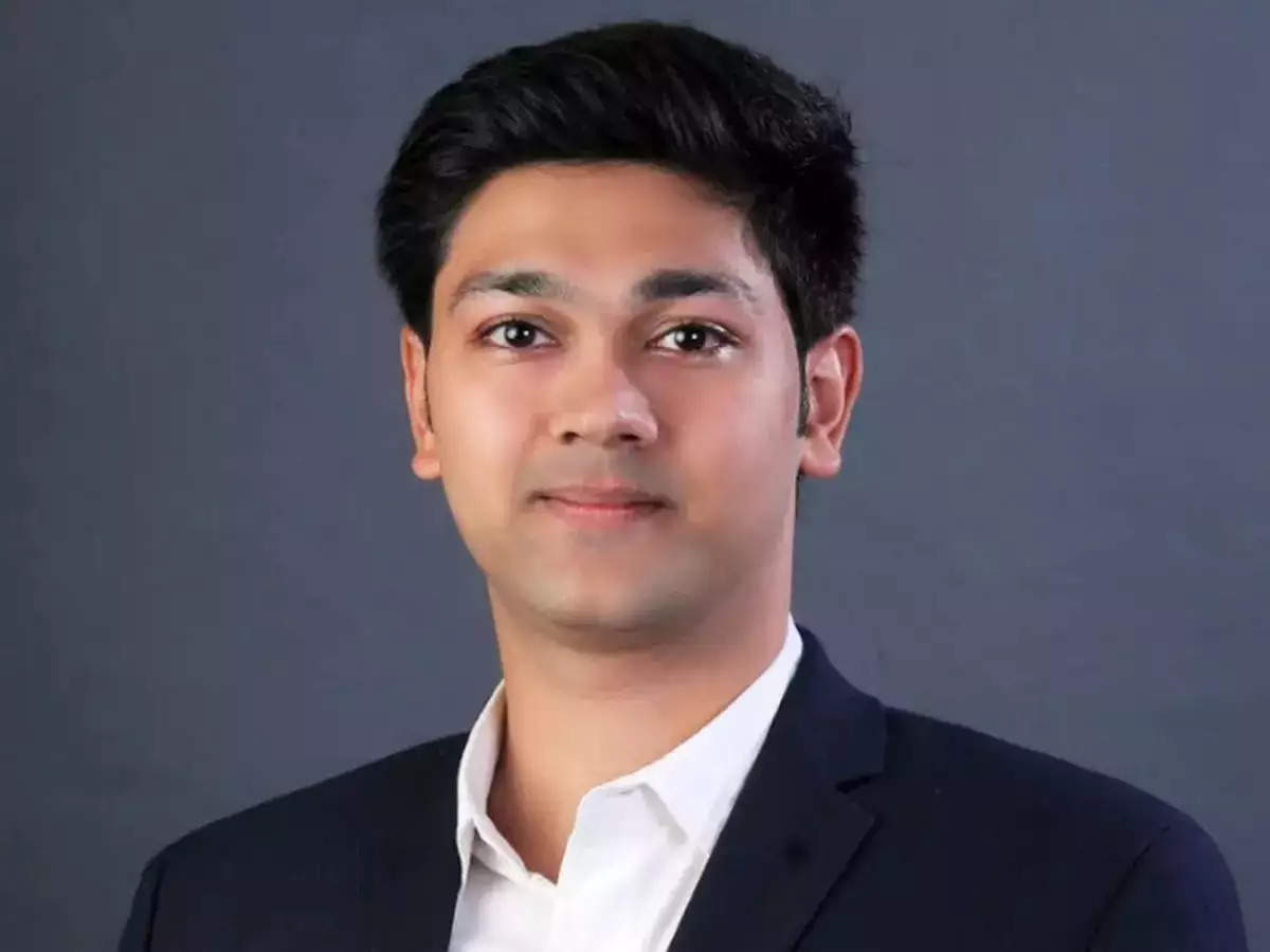 From midcaps to largecaps: A safer route to Rs 3 cr portfolio in 10 ...