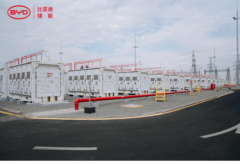 比亚迪储能再破纪录！15.1GWh大单助力全球能源转型