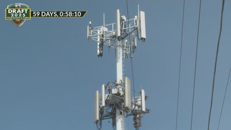 ‘This is going to be the biggest event’: Cell service providers adding ...
