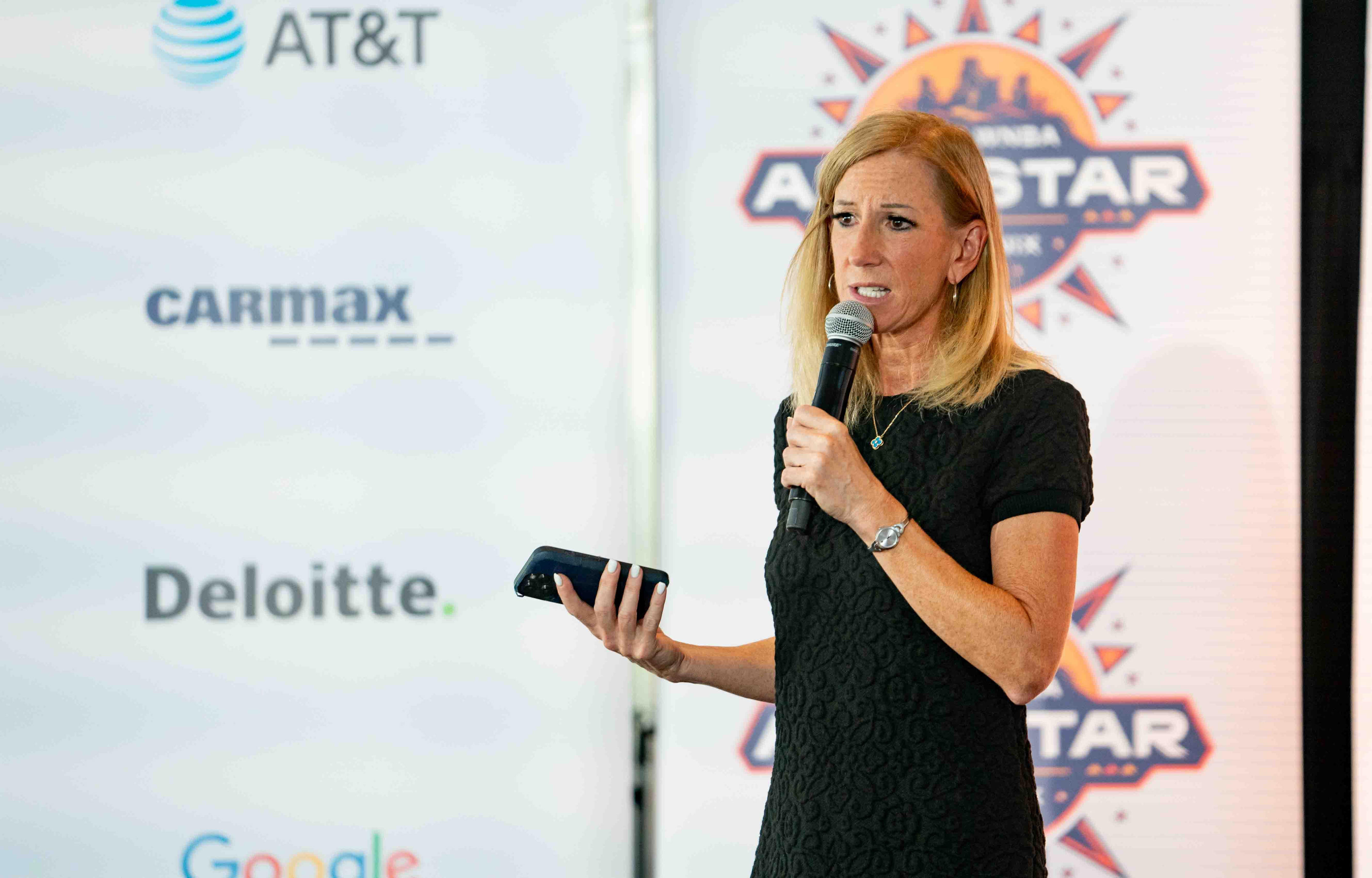 WNBA commish Cathy Engelbert attends Unrivaled games; leagues want to ...