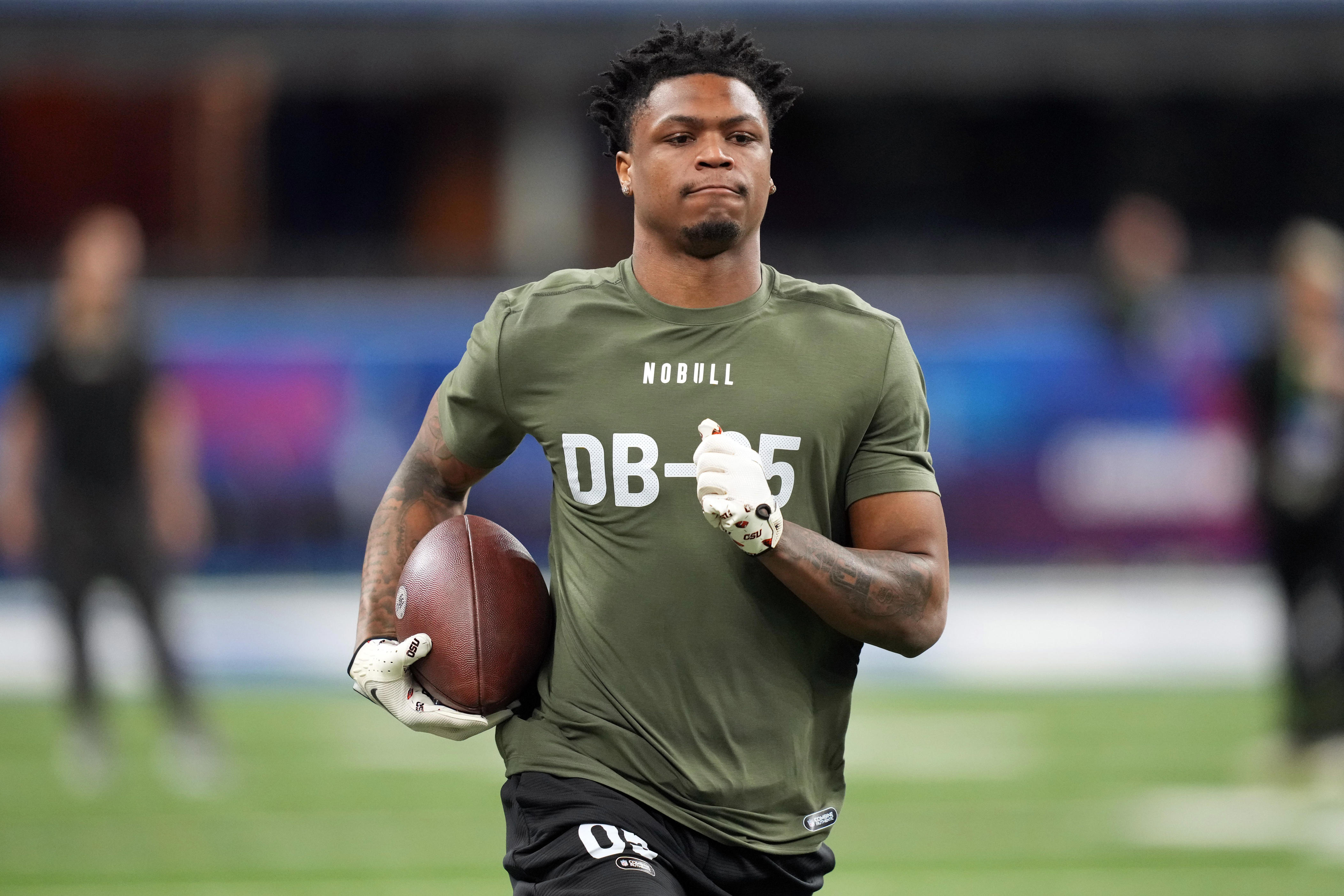 Dolphins claim former Ravens, Seahawks CB off waivers