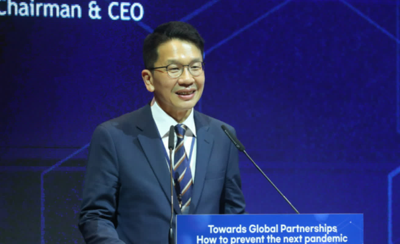 SK CEO들 한자리…최창원 "질문 회피 말고 해법 찾자"