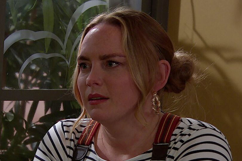 Emmerdale's Amy Wyatt star responds as she's grilled on 'plot hole ...