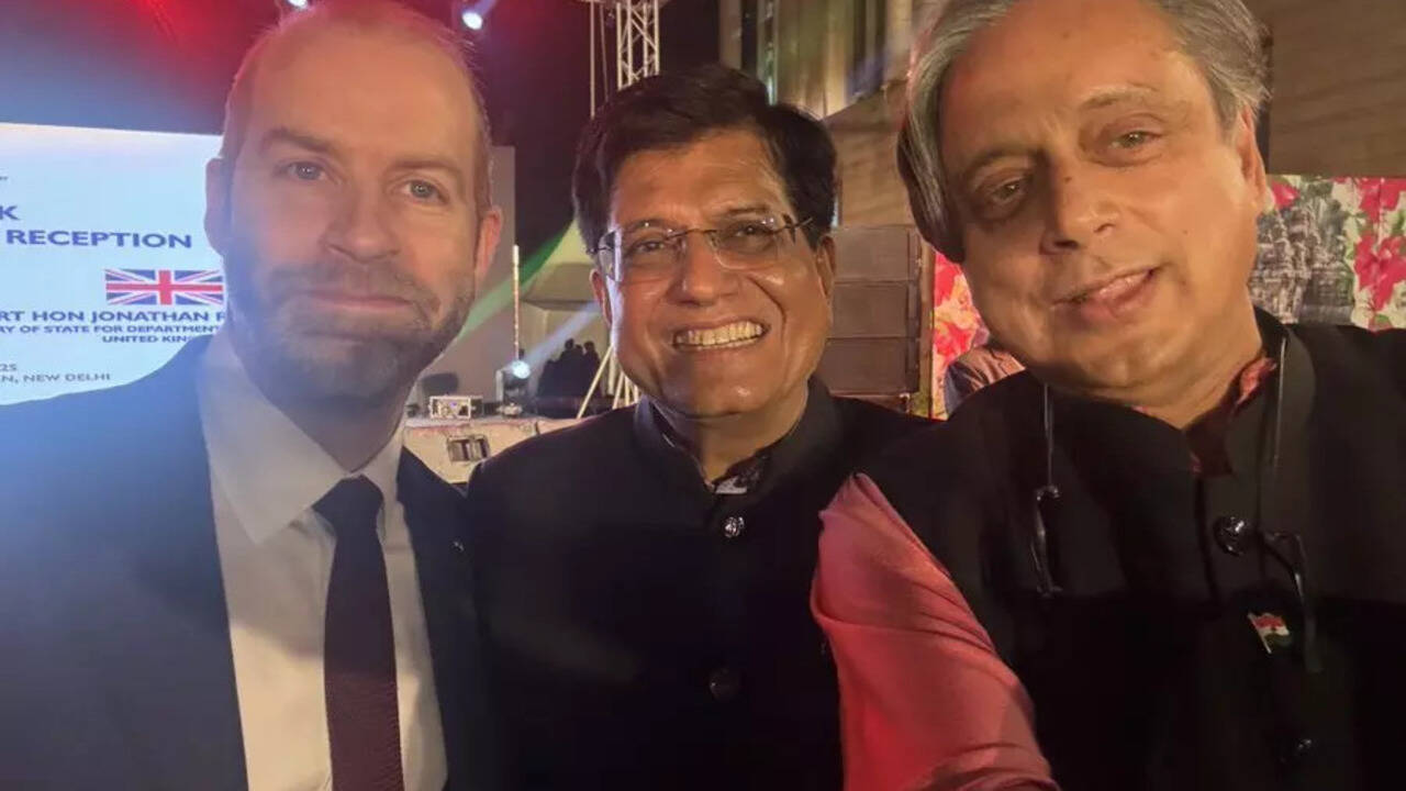 A Selfie From Shashi Tharoor Featuring Union Minister Goyal, Days After ...
