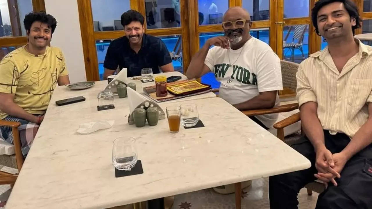 Sudha Kongara shares a fun BTS moment from 'Parasakthi' sets featuring ...