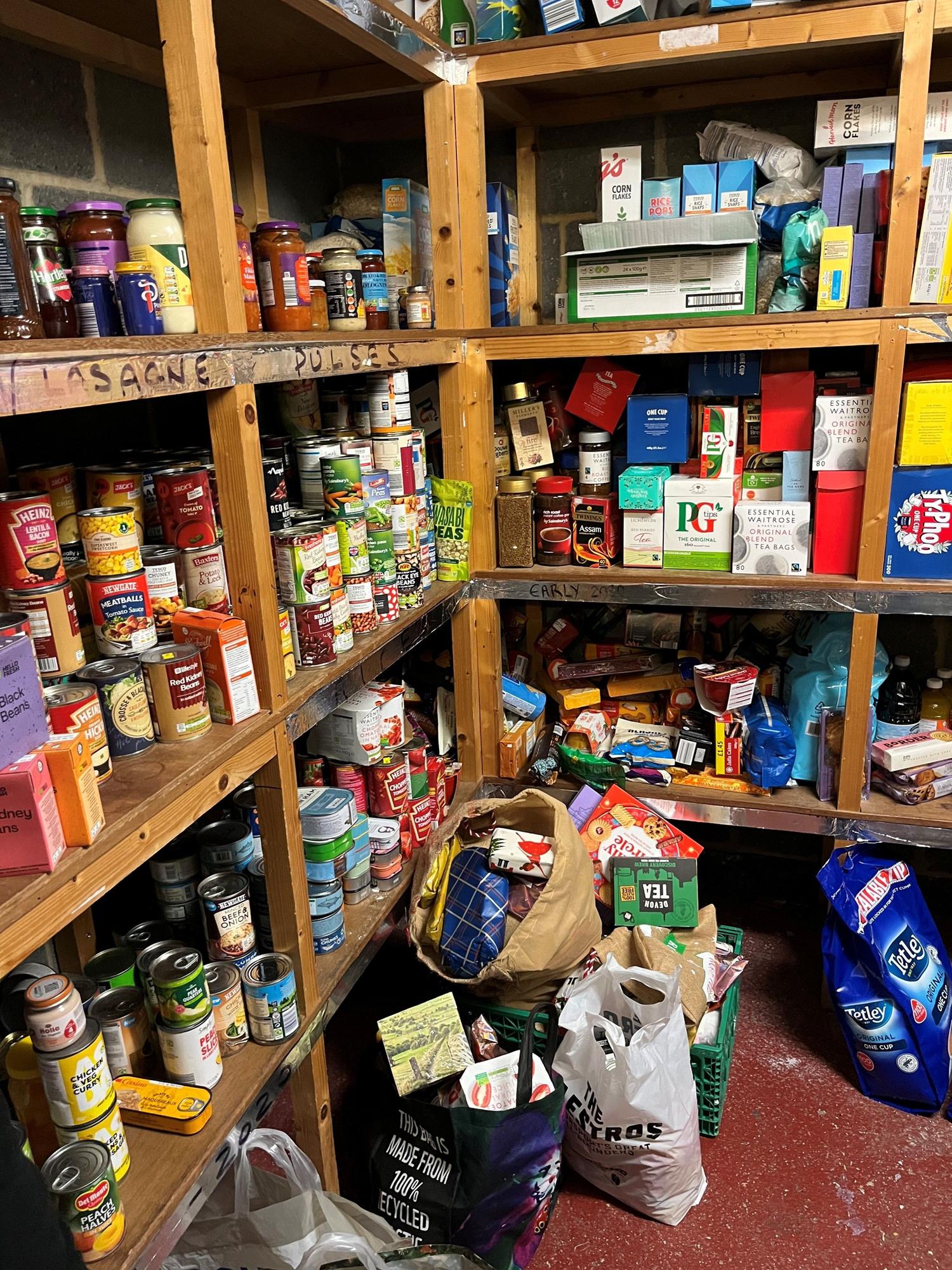 Midhurst Freemasons praised for supporting Chichester District Foodbank