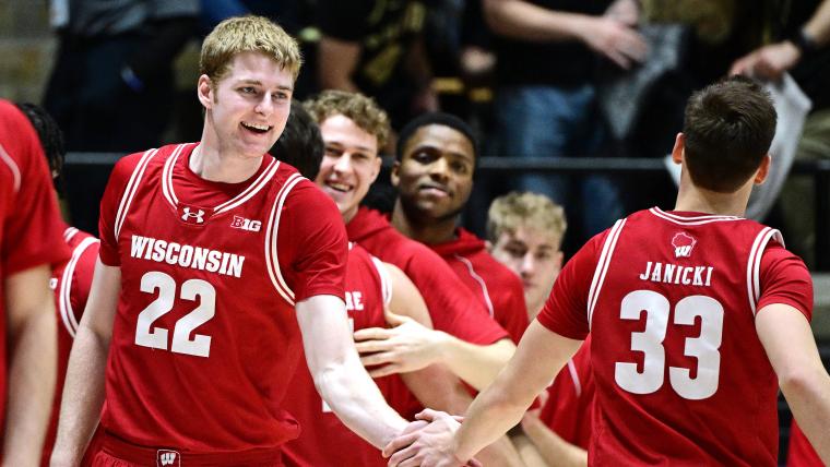 What channel is Wisconsin vs. Washington on today? Time, TV schedule ...