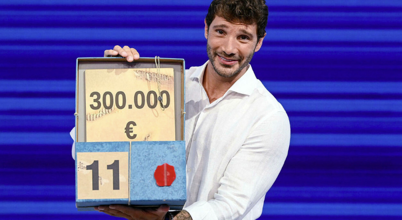 Affari Tuoi, Ilaria segue la testa e accetta l'offerta del Dottore: la ...