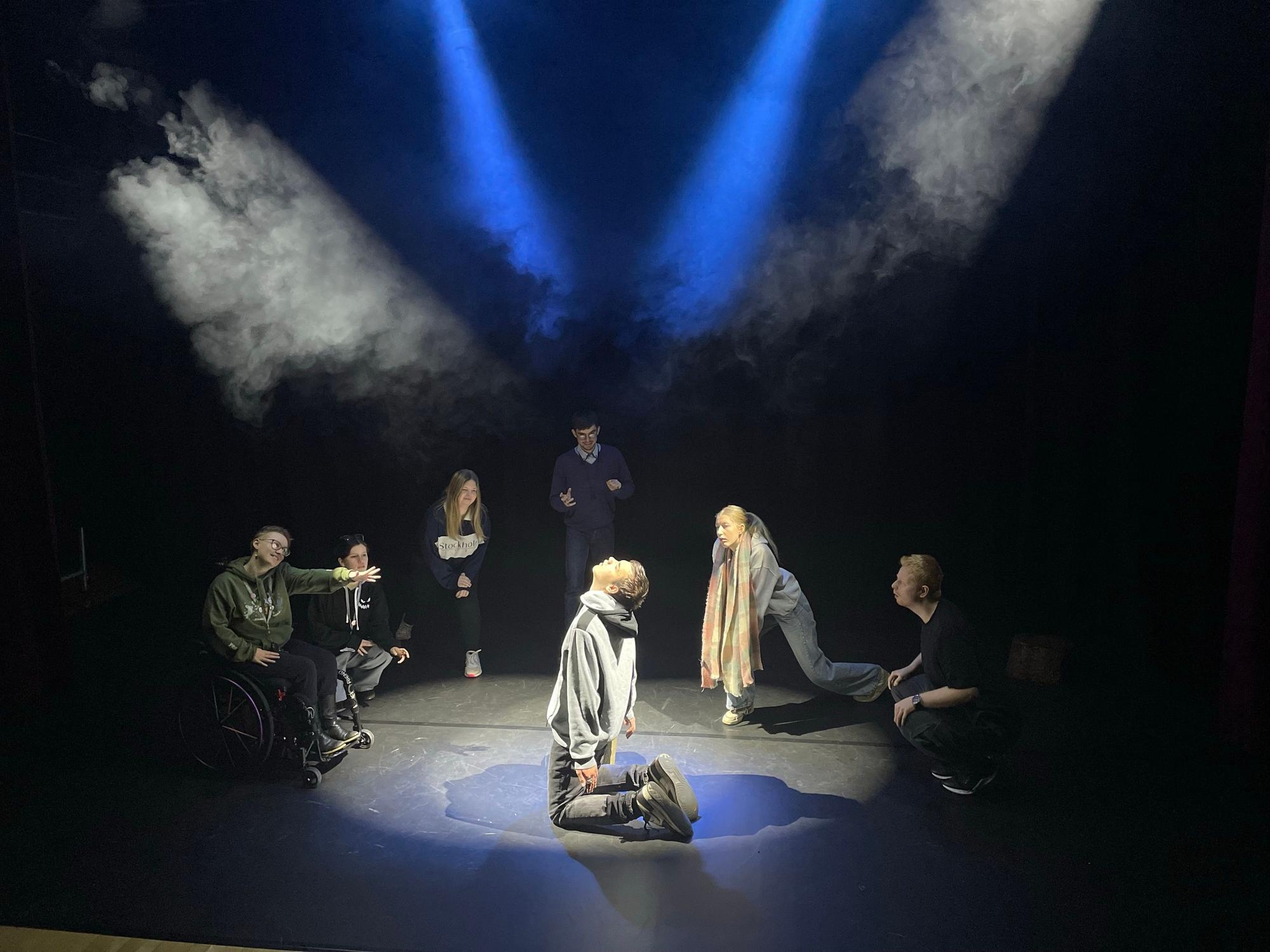 Performing arts students chosen by National Theatre to perform at ...