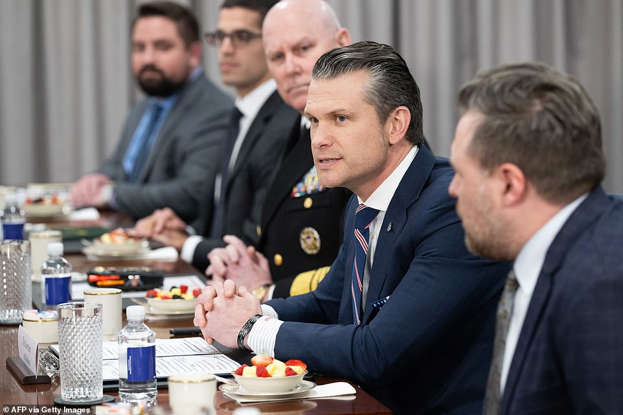 Pete Hegseth shuts down reporter for asking an 'unqualified' question Pete Hegseth shuts down reporter for asking an 'unqualified' question