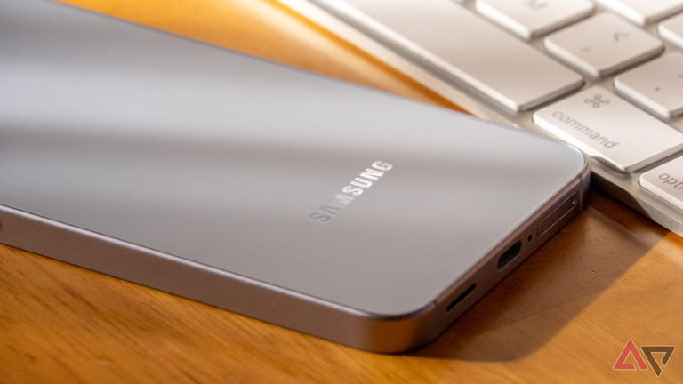 Samsung opens Galaxy S25's One UI 8 beta program