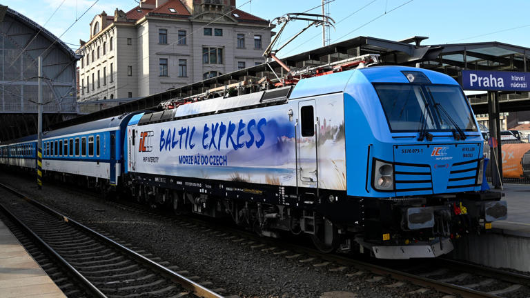 Brytyjczyk przejechał pociągiem z Pragi do Gdyni. "Podróż pełna wrażeń"