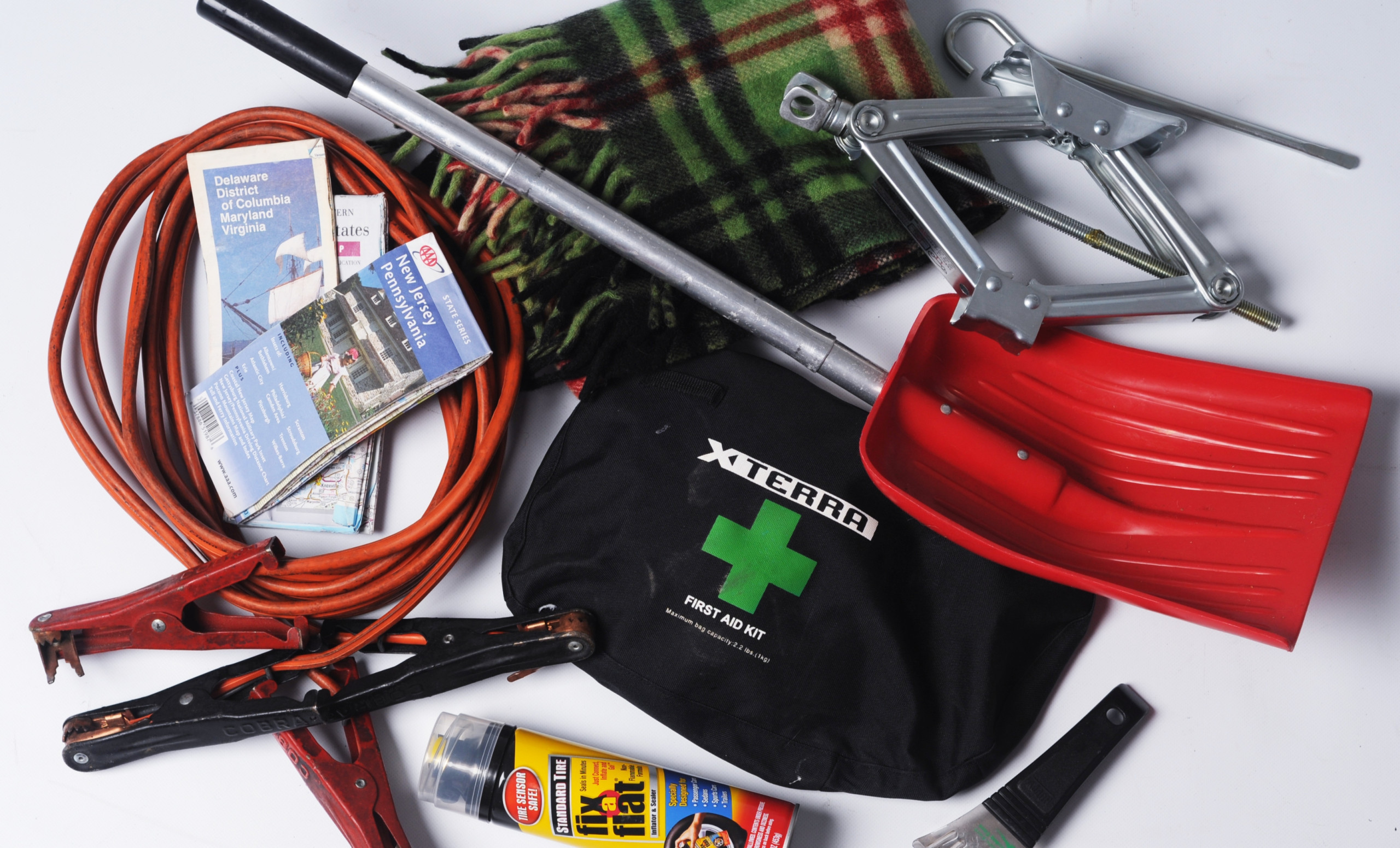 Essential items you should always keep in your car