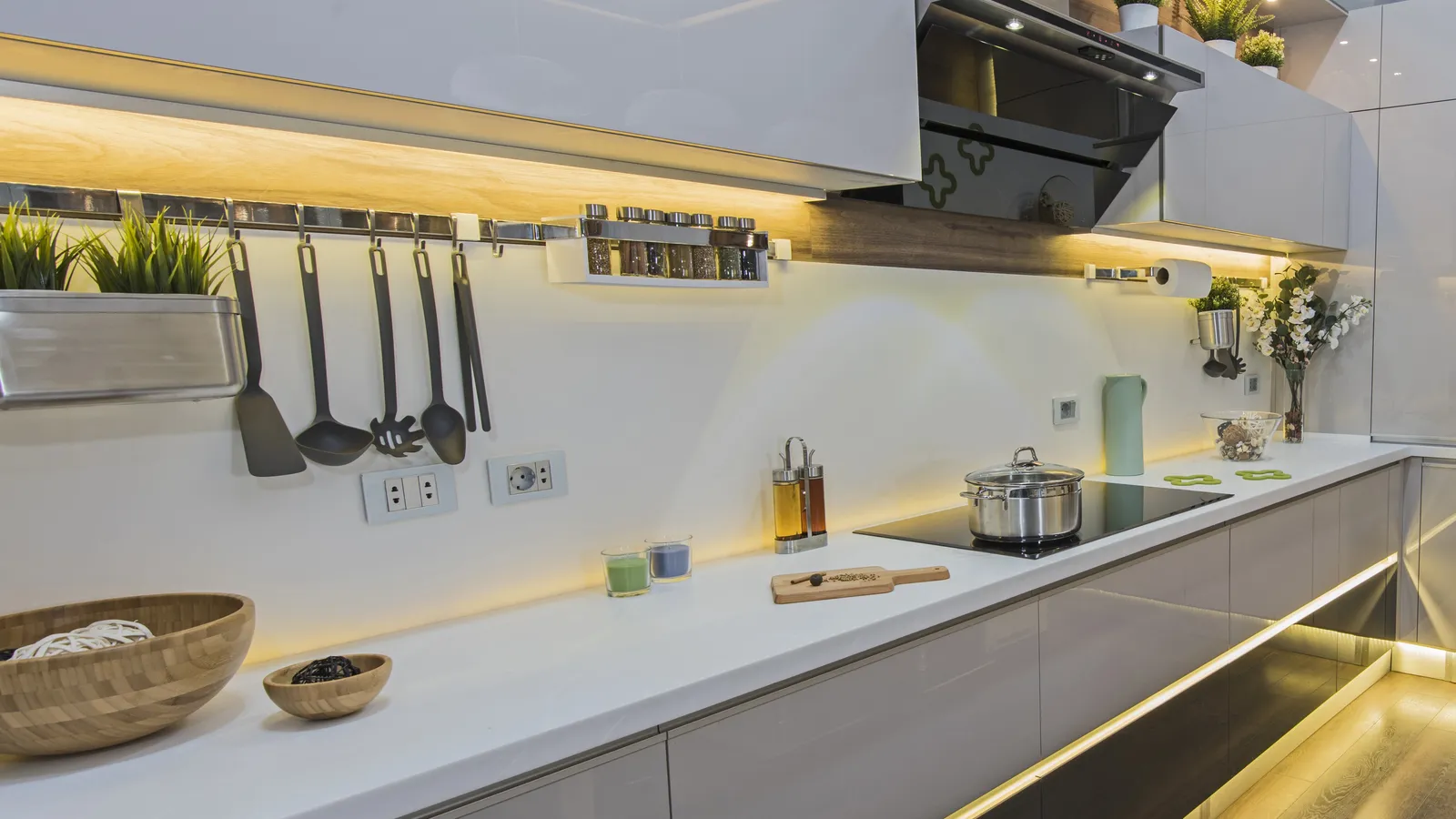 How Smart Cabinets Has Modernized Kitchen Design