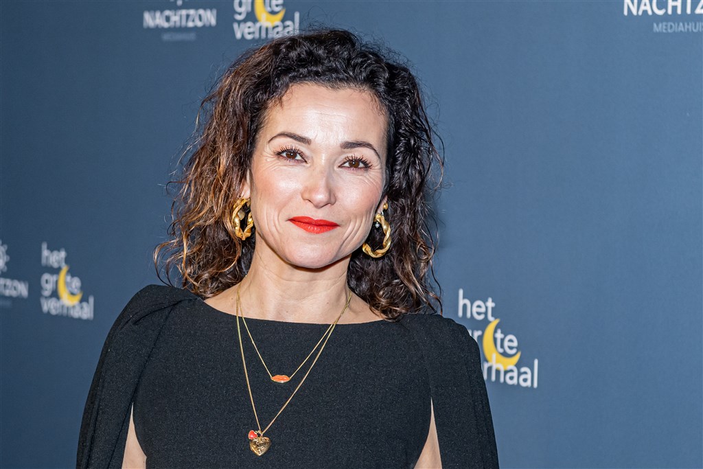 Birgit Schuurman deelt intieme kiekjes huwelijksfeest Jelka van Houten ...