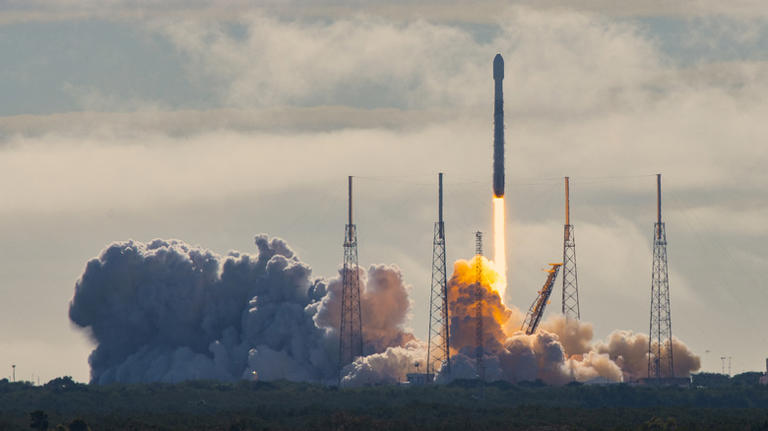 NASA Awards SpaceX $100 Million Contract To Launch Asteroid Hunting ...