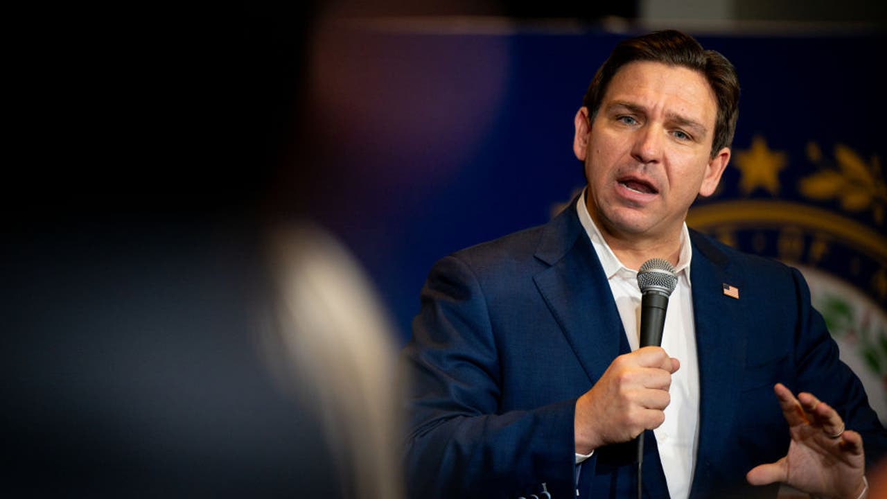 Governor DeSantis discusses border policy at New College’s Socratic Stage