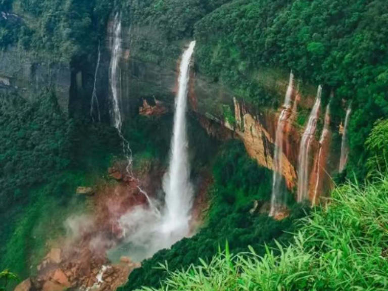 7 Waterfalls Near Shillong Of Meghalaya That You Can’t Miss