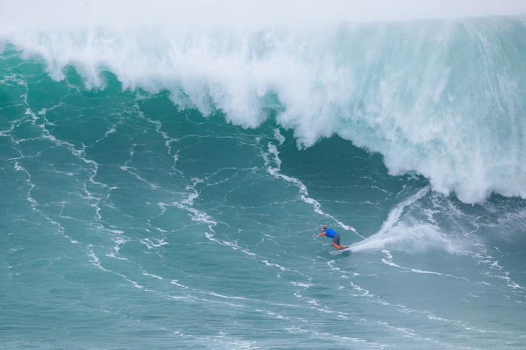 Scots teen surfer becomes youngest British woman to ride world’s ...