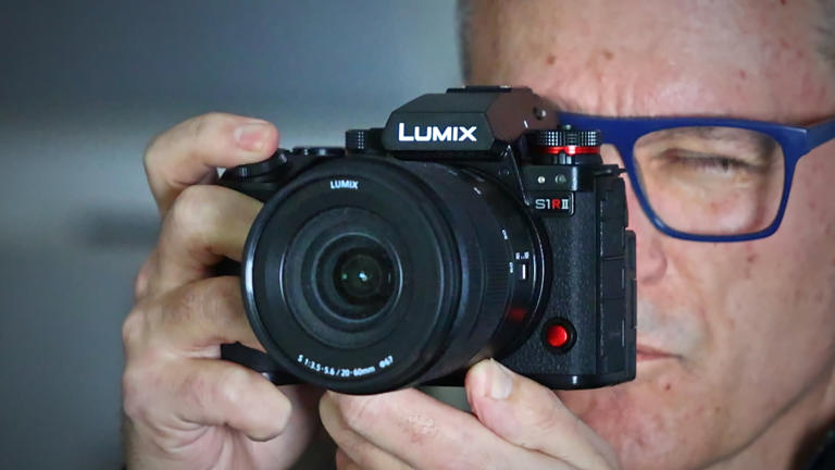 Panasonic takes on Canon with the full-frame, 45-megapixel S1R II ...