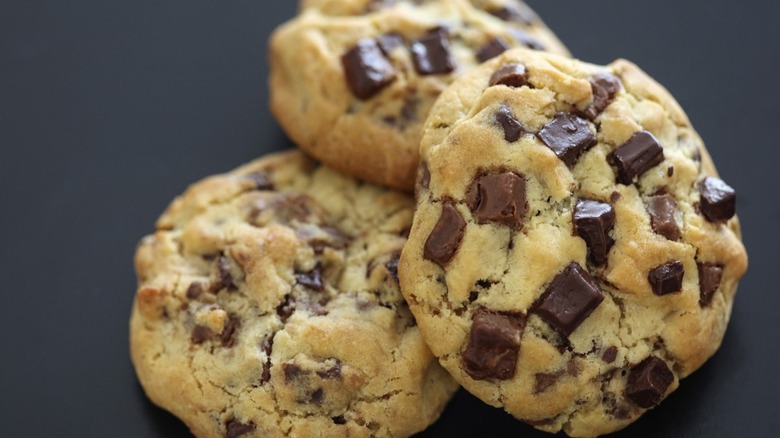 Alton Brown's Secret For Even Chewier Chocolate Chip Cookies