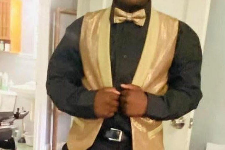 North Carolina teen accused of murder breaks down in court, calls for ...