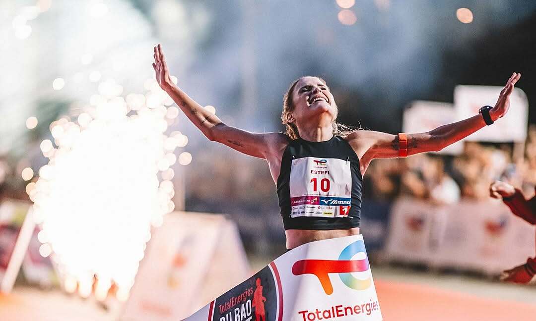 39-year-old mother of 8 breaks Spain's 100km marathon record