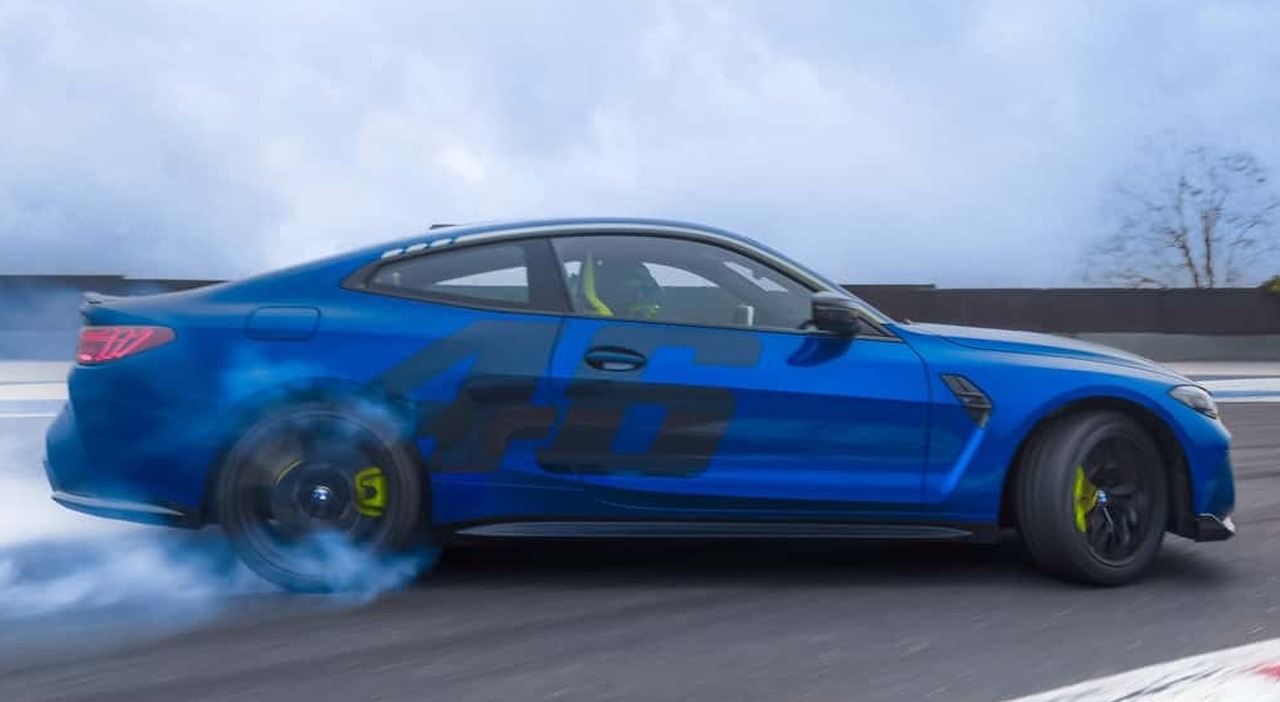 Bmw M4 CS Edition VR46, dedicata a Valentino Rossi. Sarà realizzata in due versioni, ognuna in ...