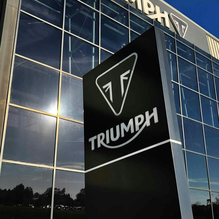 Triumph record: 134.000 moto vendute nel 2024