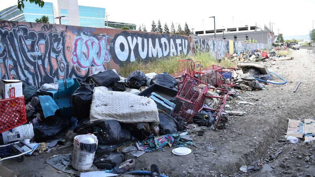 San Jose kicks off 'reunification' program to connect unhoused people ...