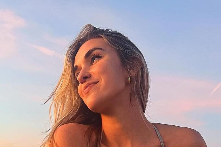 'World's sexiest volleyball player' risks Insta ban with barely-there ...