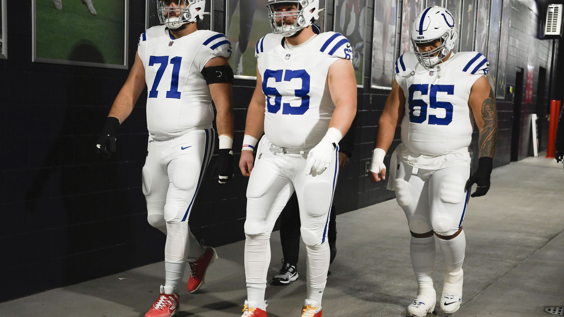 The Colts should draft a RT in Round 1