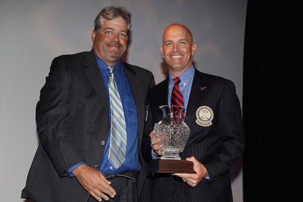 Jeff Babineau honored with Tim Rosaforte Distinguished Journalist Award