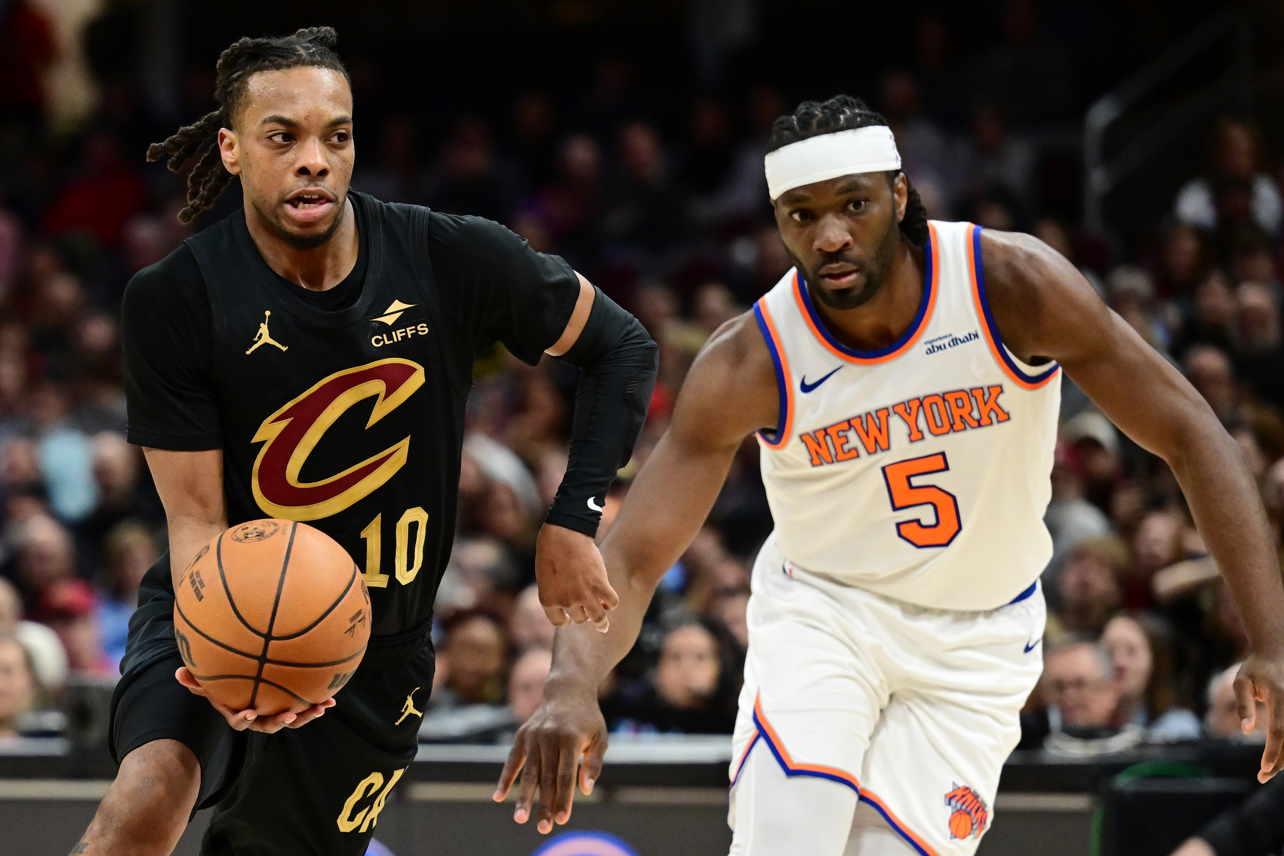 Cavaliers All-Star disses fan right before he makes $10,000 halfcourt shot