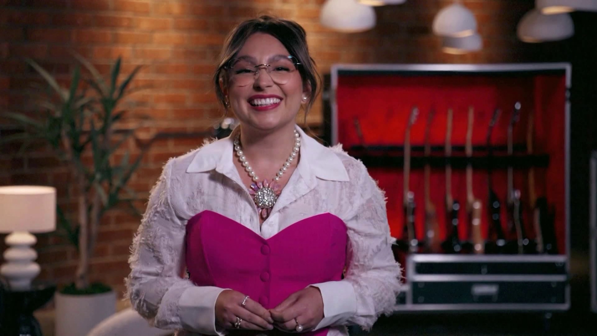 Maple Valley singer advances on 'The Voice'