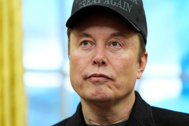 Elon Musk criticizes Trump's spending bill as he exits government role Elon Musk criticizes Trump's spending bill as he exits government role
