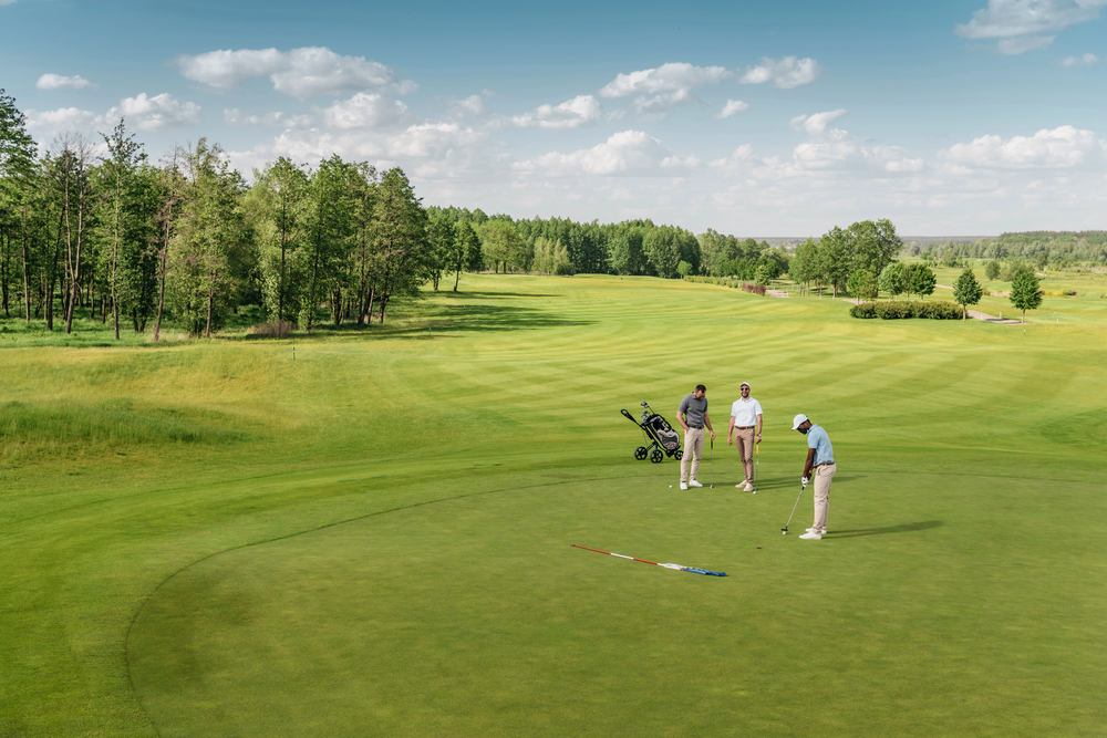 20 Golf Courses in the U.S. Where You Can Play Like a Pro Without ...