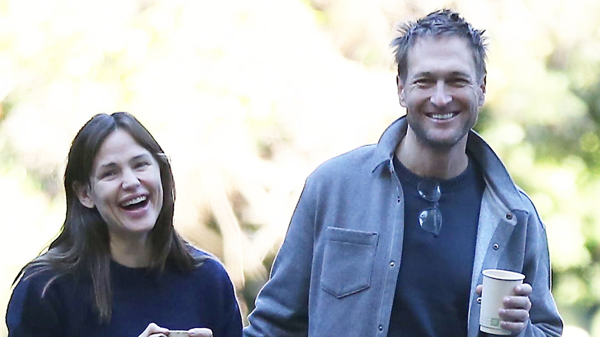 Jennifer Garner's boyfriend John Miller is 'trying to deal' with her ...