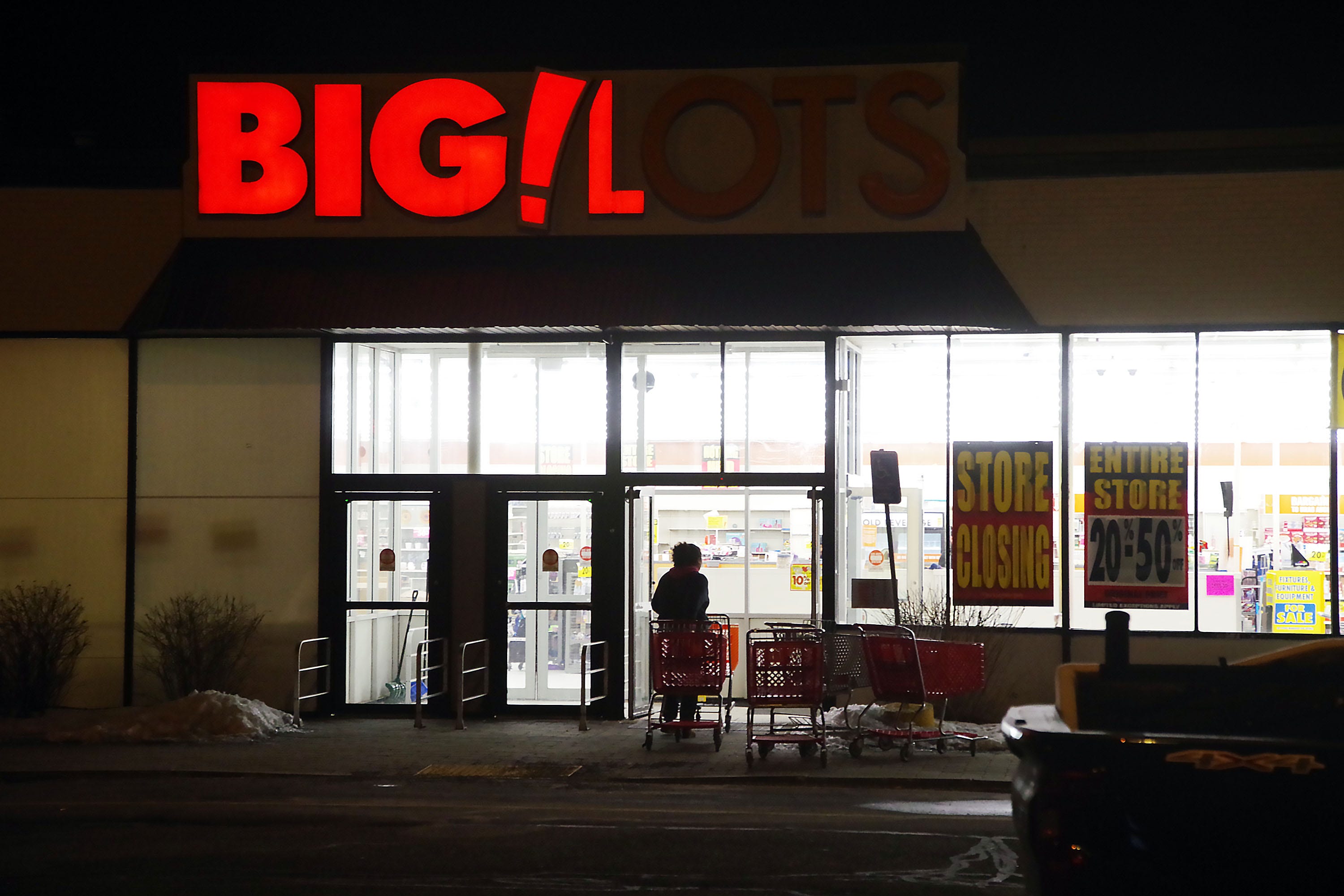 What retailers are closing stores in 2025? Joann Fabrics, Party City ...