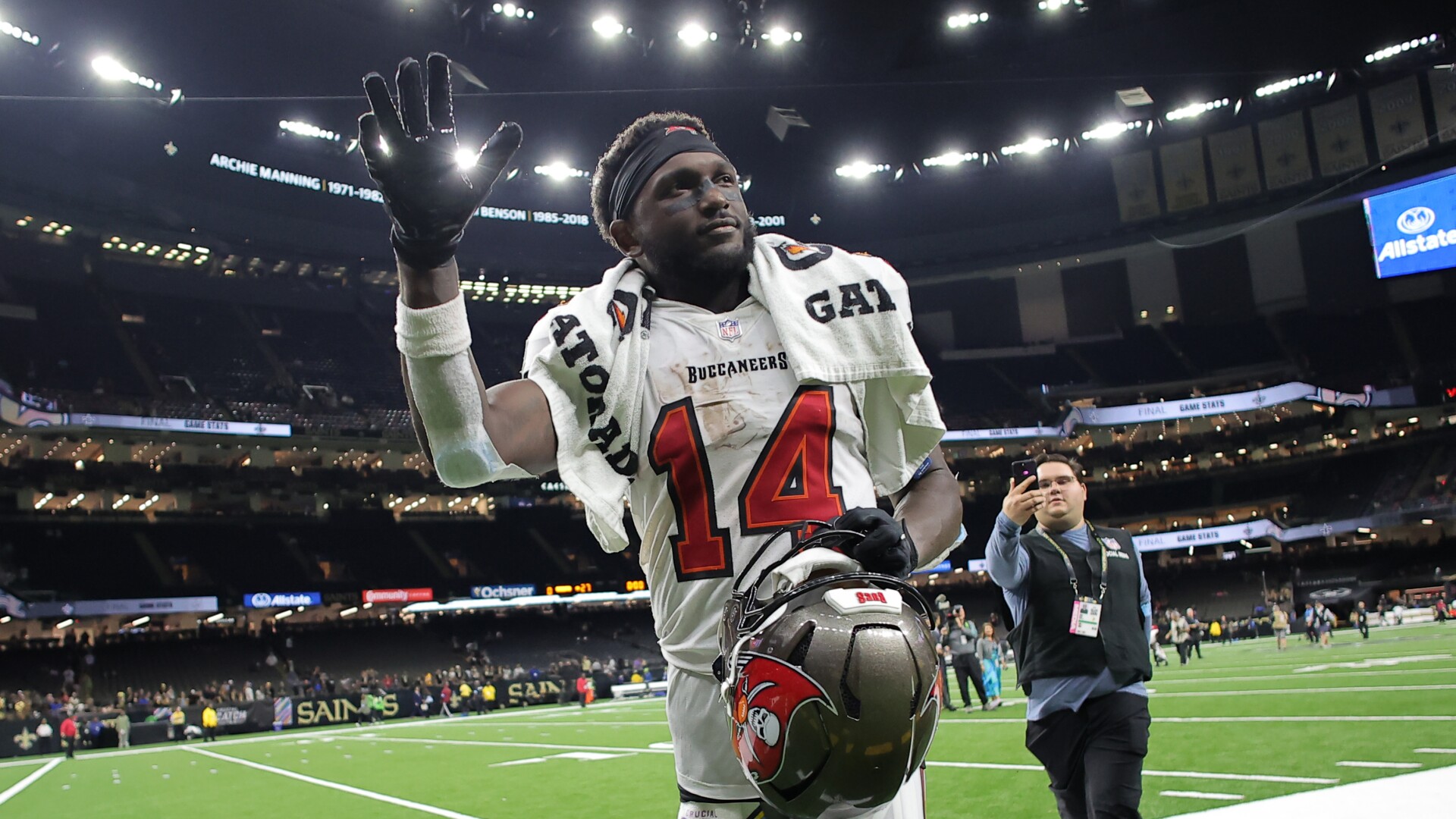 Jason Licht: Chris Godwin means the world to us, hope we can reach an ...