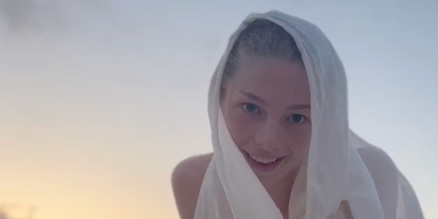 Diese Trans-Schauspielerin erlebte mit ihrem neuen Pass eine böse ...