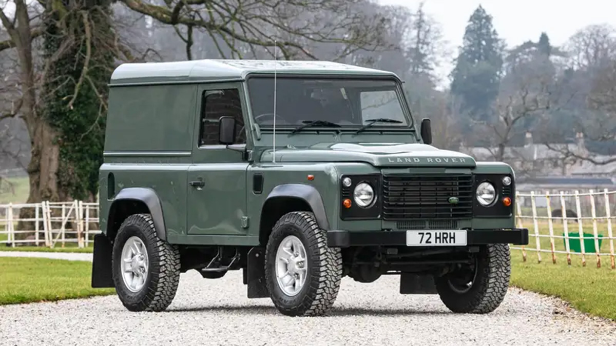 King Charles III's 2010 Land Rover Defender 90 in Photos