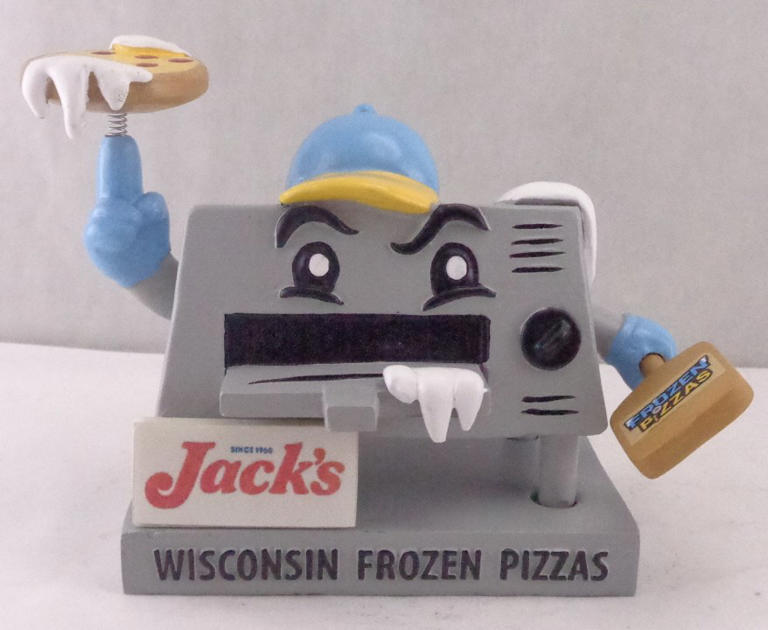 Wisconsin Timber Rattlers unveil new ‘Frozen Pizzas’ identity