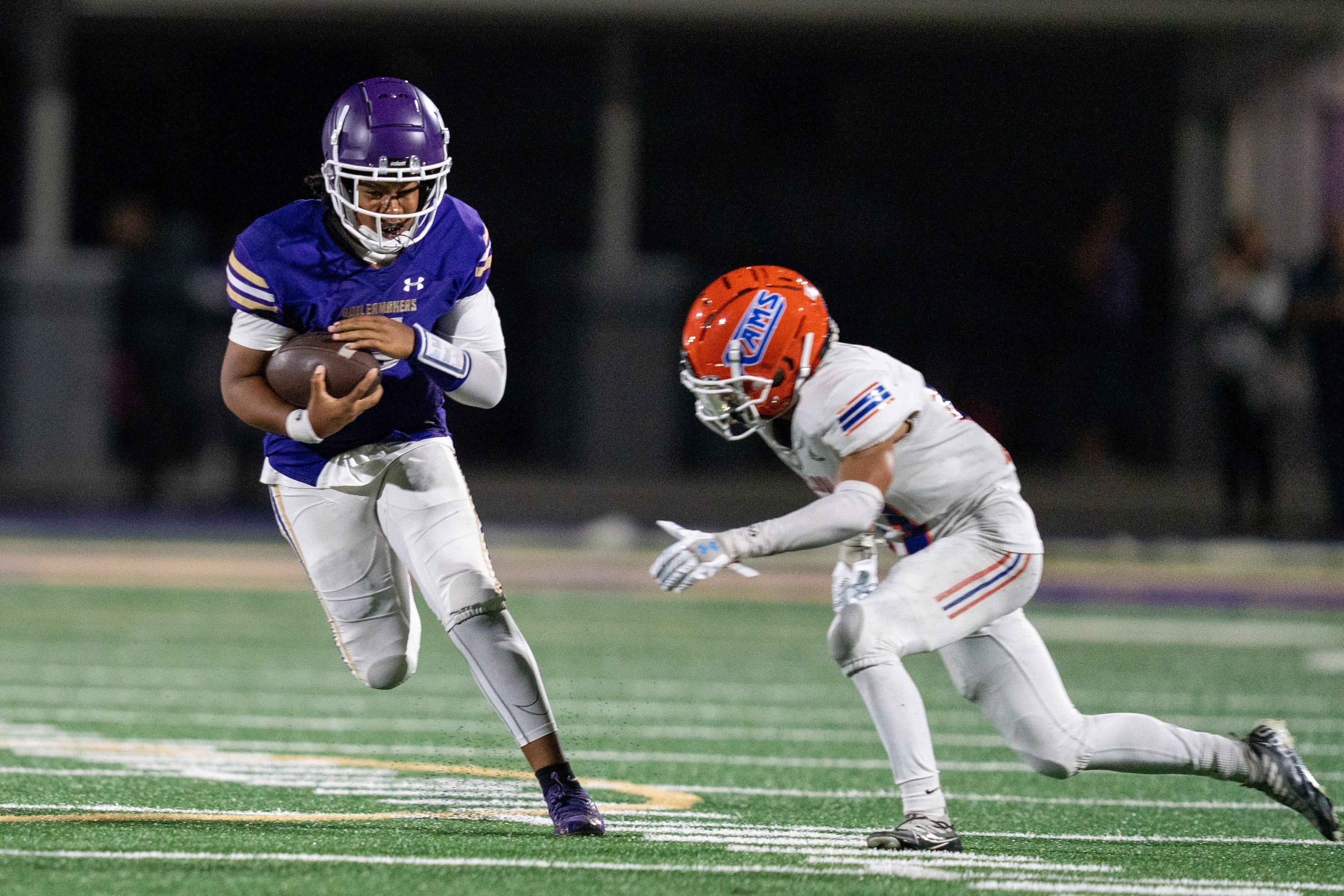 Garfield quarterback carrying on father's legacy of athletic success ...